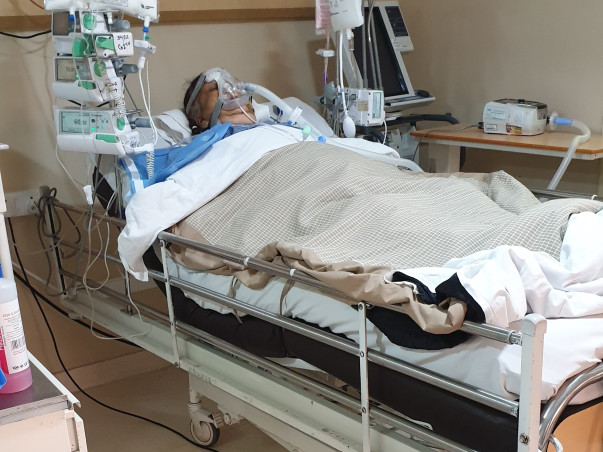 Help my mother's recovery from Ileostomy, prolonged hospitalization