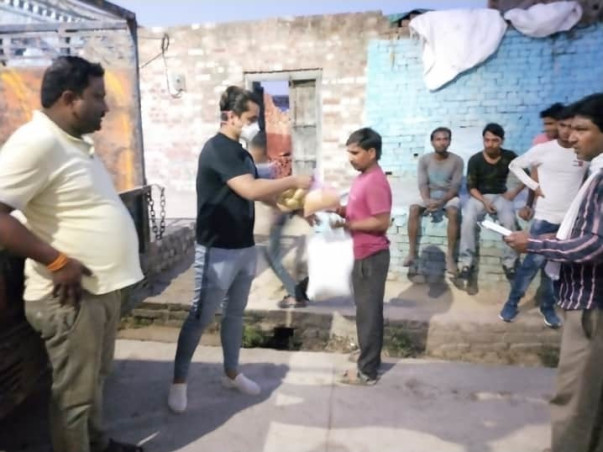 Donate for daily wagers or labours to feed their family