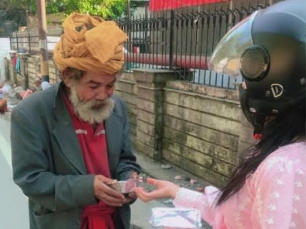 Feeding the poor people of the slums & needy